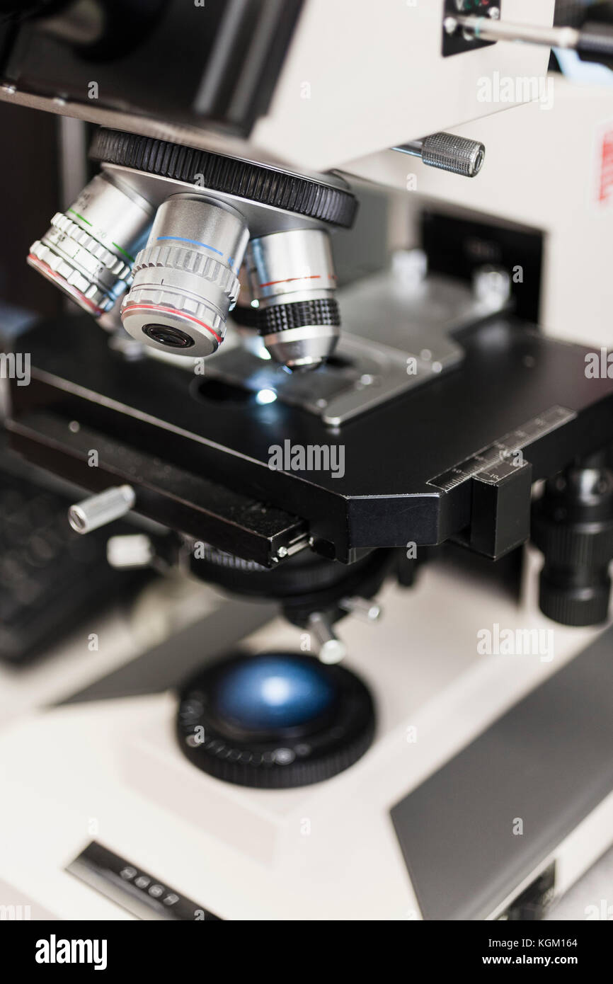 Blood work microscope hi-res stock photography and images - Alamy