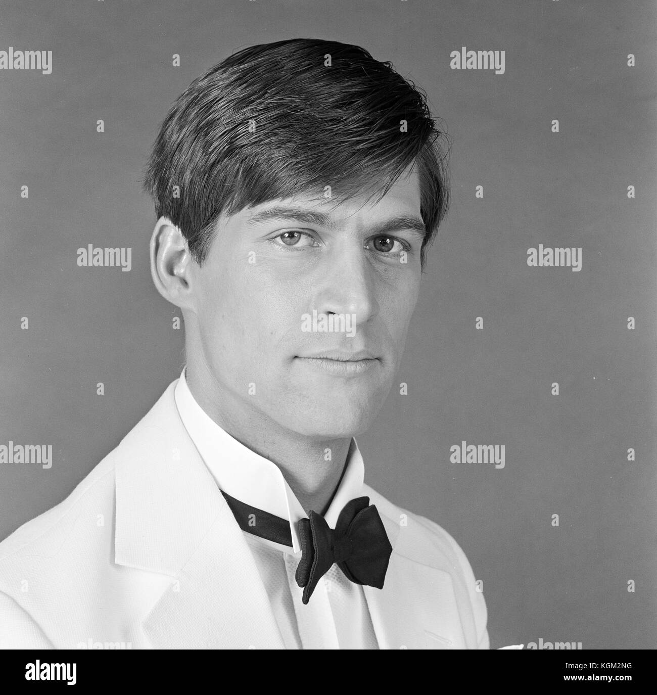 Death on the Nile (1978) , Simon MacCorkindale Date: 1978 Stock Photo ...