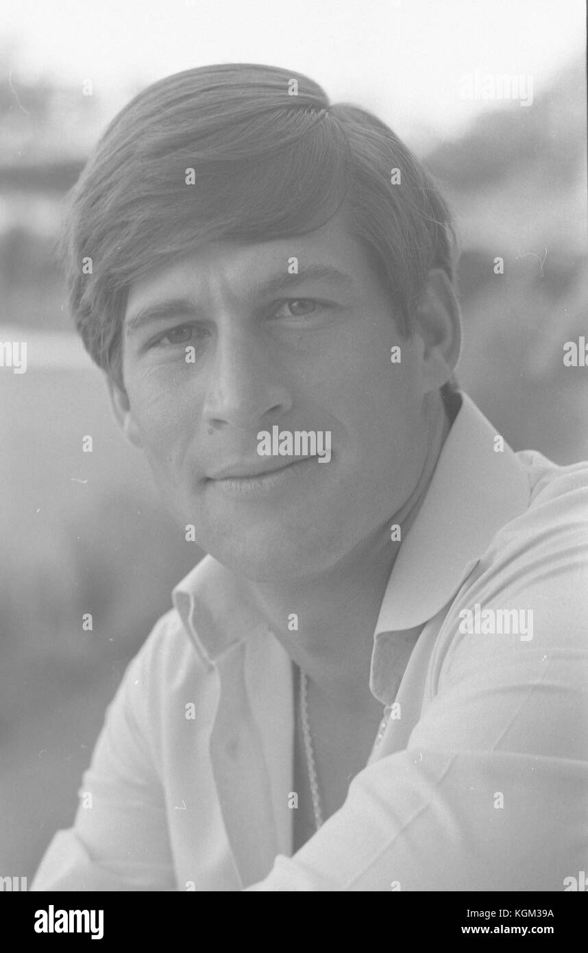 Death on the Nile (1978) , Simon MacCorkindale Date: 1978 Stock Photo ...