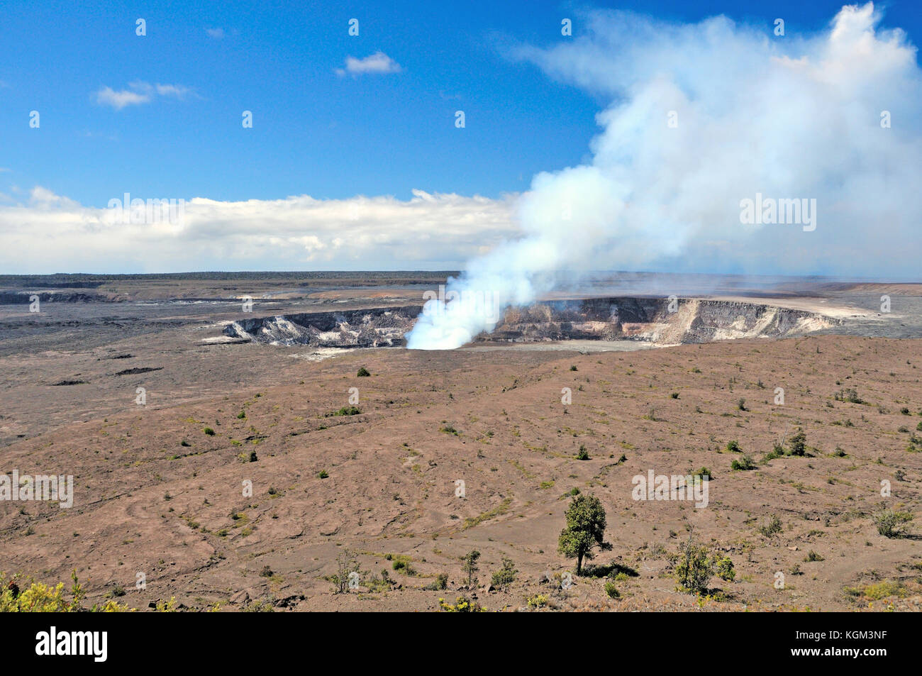 Hawaii volcano steam vent hi-res stock photography and images - Alamy
