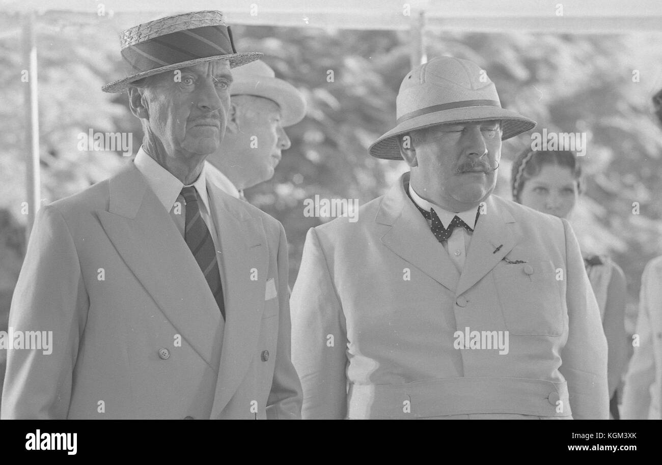 Death on the Nile (1978) , Peter Ustinov , David Niven Date: 1978 Stock ...