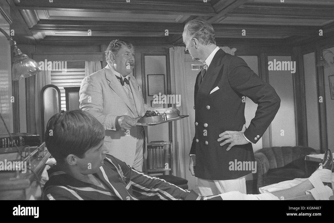 Death on the Nile (1978) , Peter Ustinov , David Niven Date: 1978 Stock ...