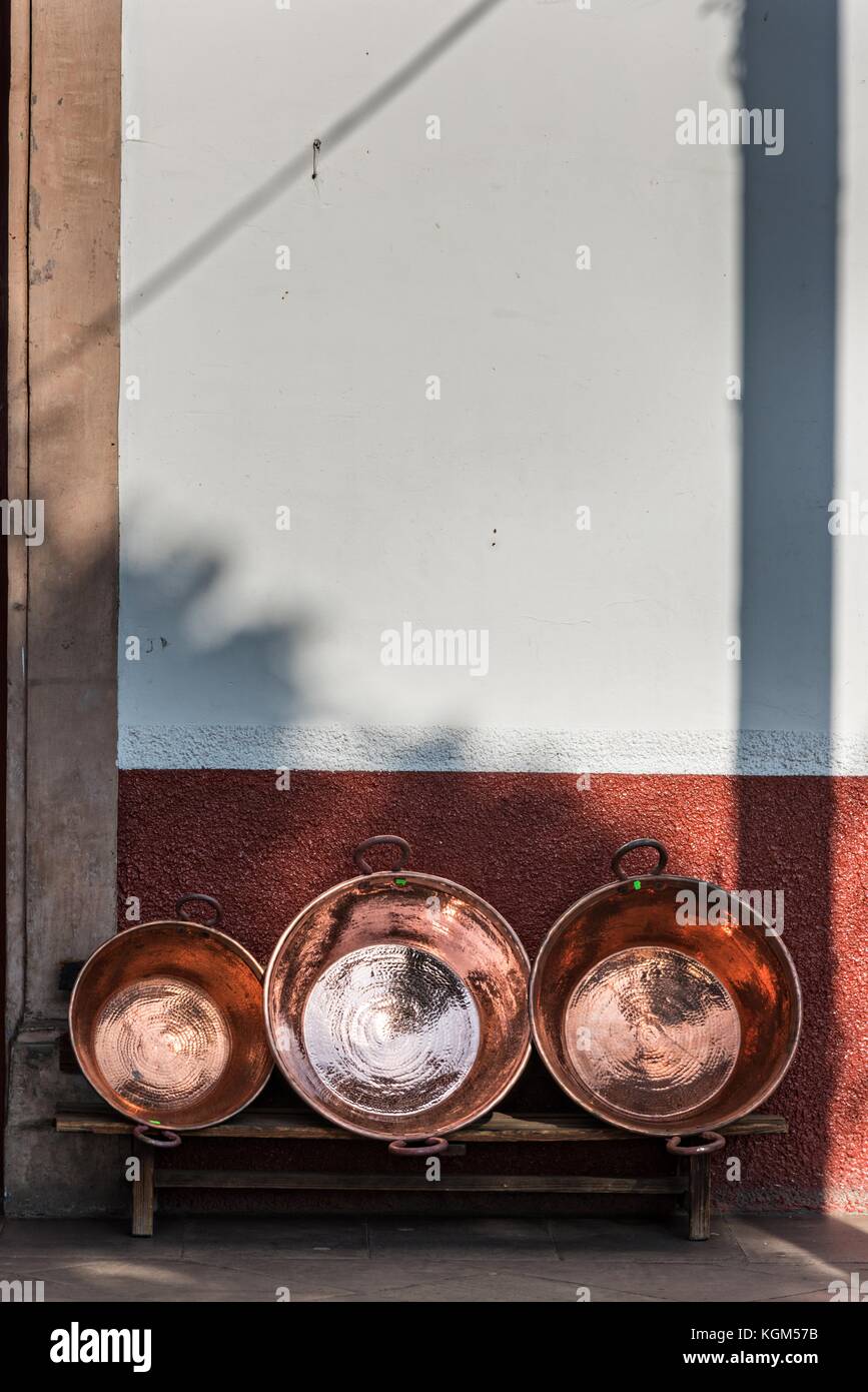 Copper pots and pans made by indigenous Purepecha coppersmiths on sale ...