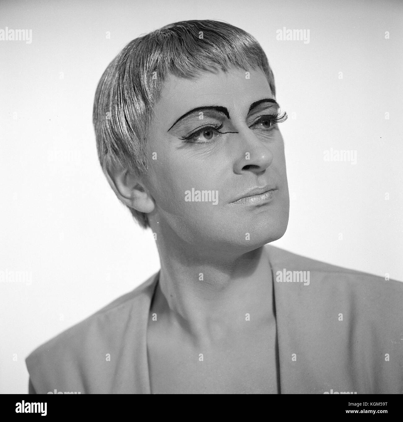 Barrie ingham hi-res stock photography and images - Alamy