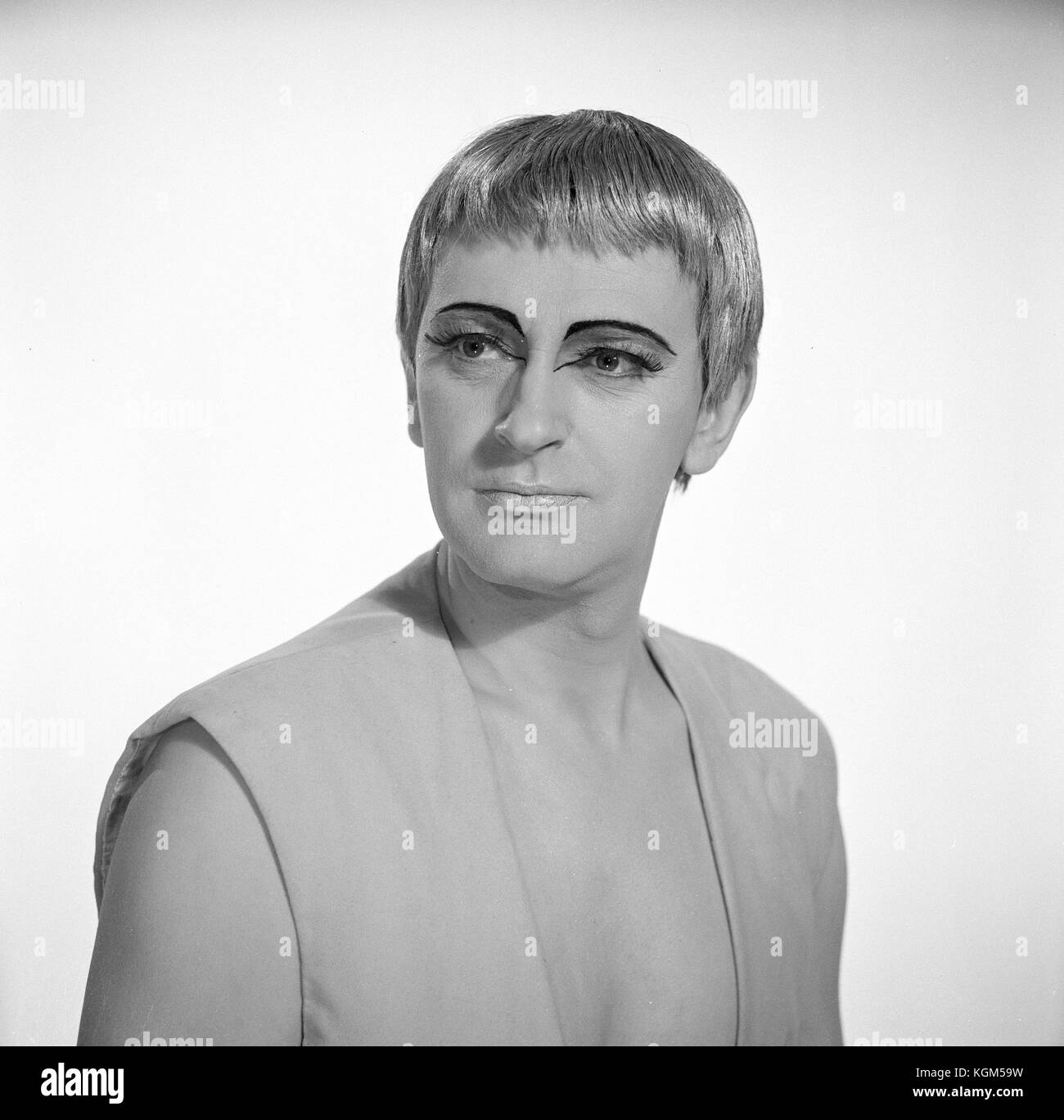 Barrie ingham hi-res stock photography and images - Alamy