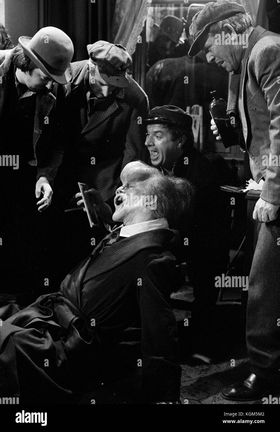 The Elephant Man (1980) , John Hurt , Michael Elphick Date: 1980 Stock ...