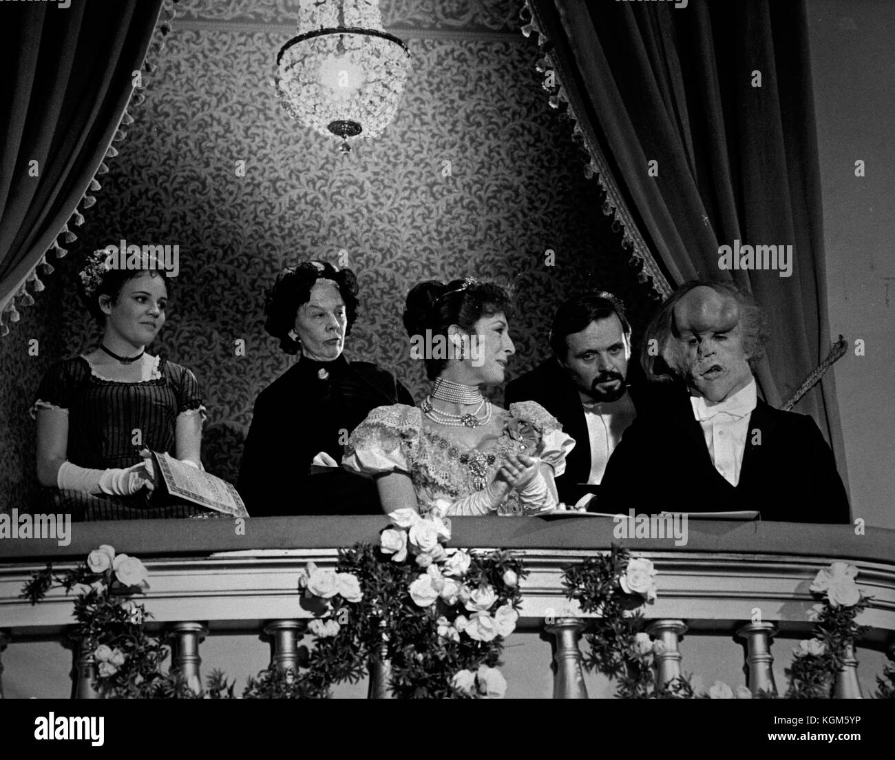 The elephant man 1980 wendy hiller hi-res stock photography and images ...