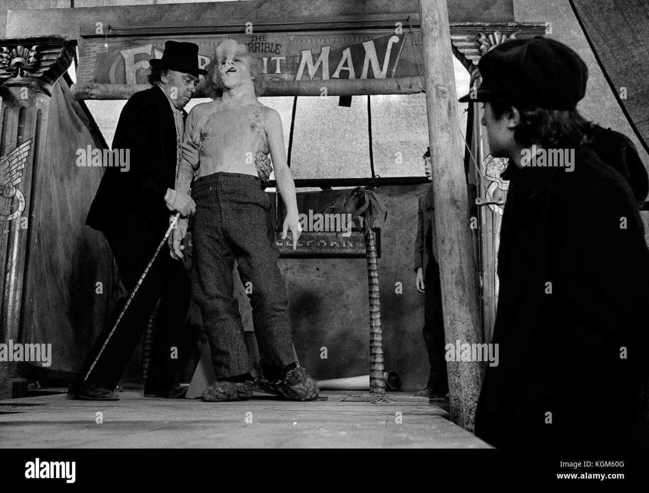 The Elephant Man (1980) , John Hurt Date: 1980 Stock Photo - Alamy