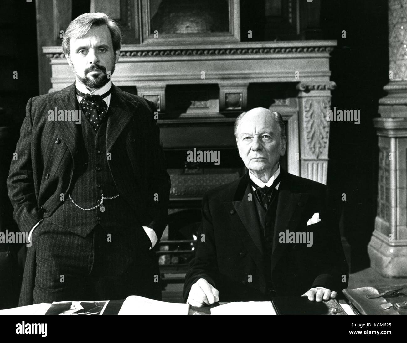 The Elephant Man (1980) , John Gielgud , Anthony Hopkins Date: 1980 ...