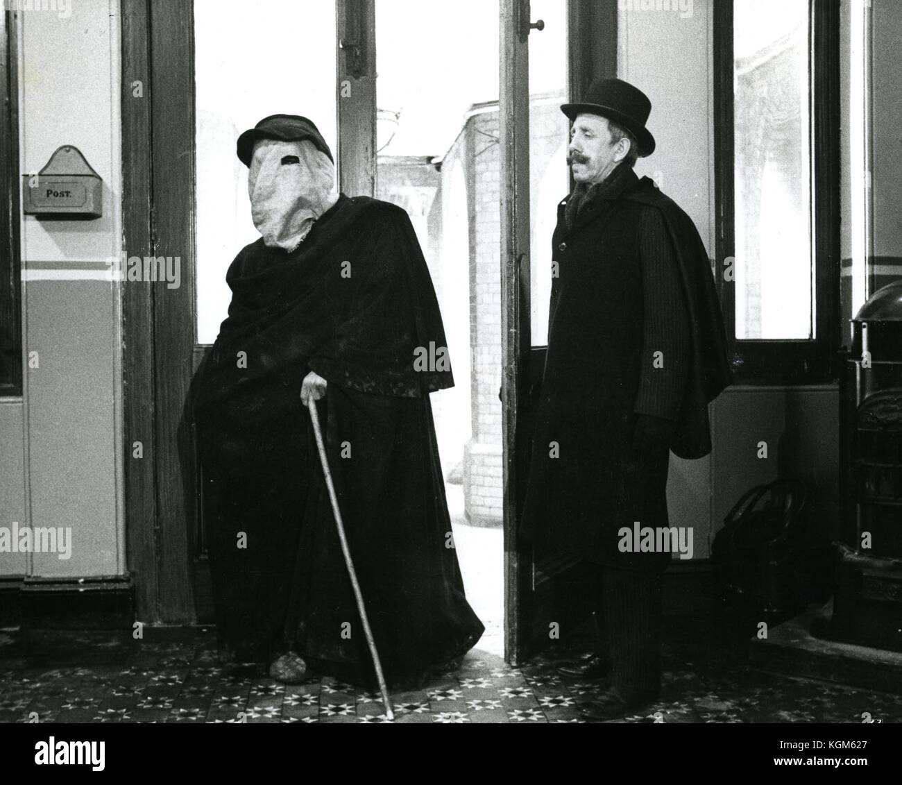 The Elephant Man (1980) , John Hurt Date: 1980 Stock Photo - Alamy