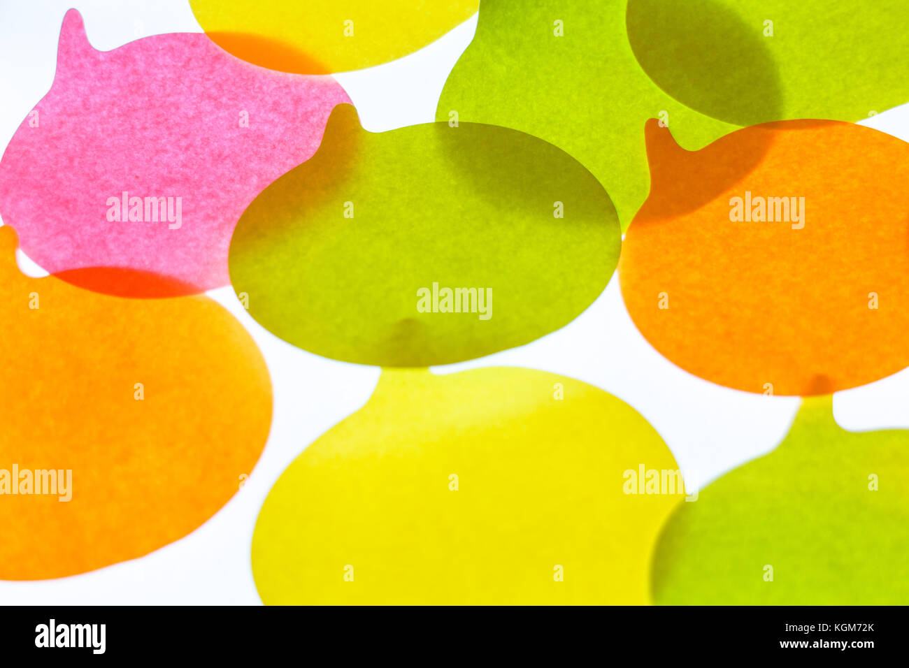 Back-lit Round Sticky notes isolated on white backdrop Stock Photo - Alamy