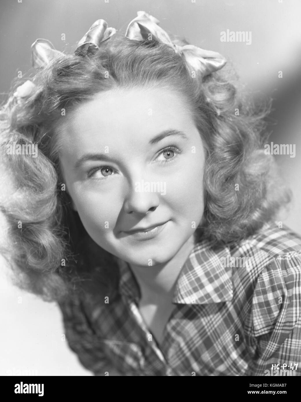 Hue and Cry (1947) , Joan Dowling Stock Photo - Alamy