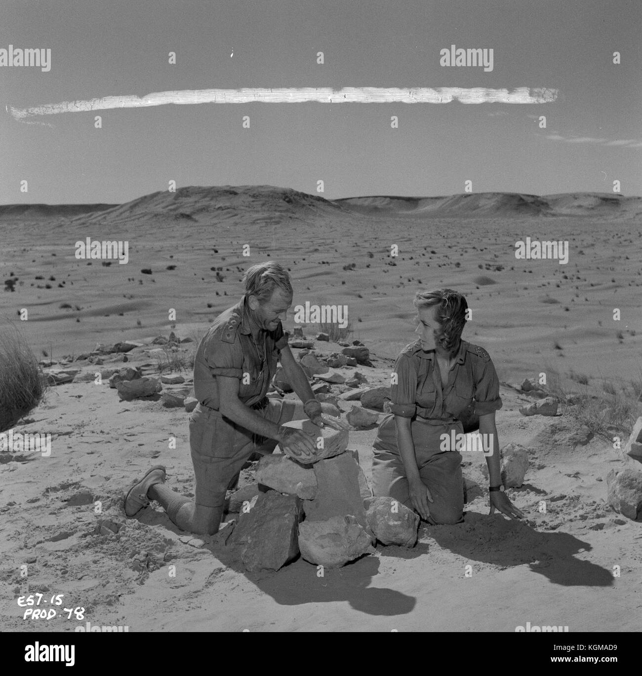 Ice Cold in Alex (1957) John Mills , Sylvia Sims Date: 1957 Stock Photo ...