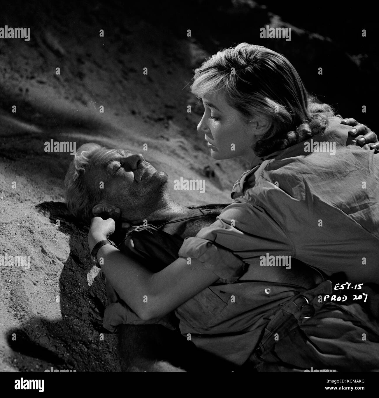 Ice Cold in Alex (1957) John Mills , Sylvia Sims Date: 1957 Stock Photo ...