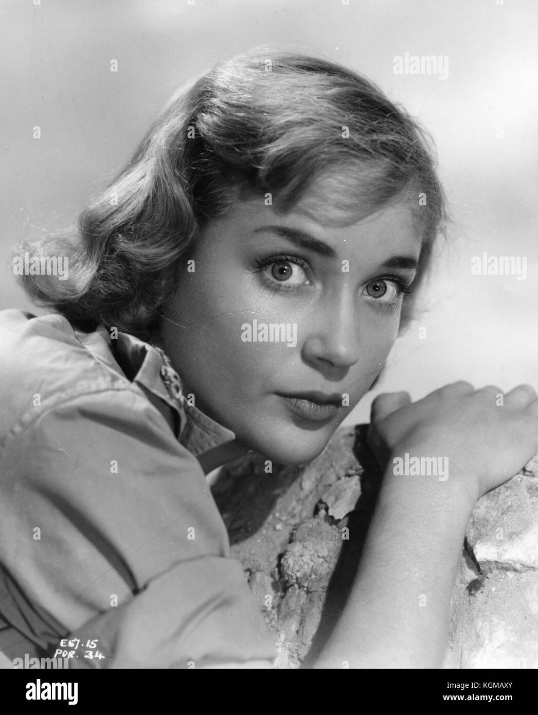 Ice Cold in Alex (1957) , Sylvia Sims Date: 1957 Stock Photo - Alamy