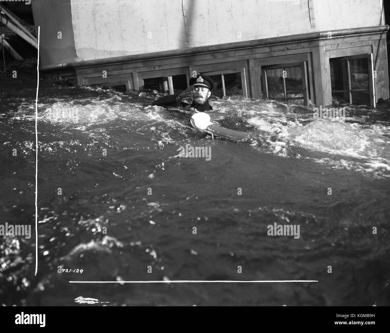 Kind Hearts and Coronets (1949) Alec Guinness Stock Photo - Alamy
