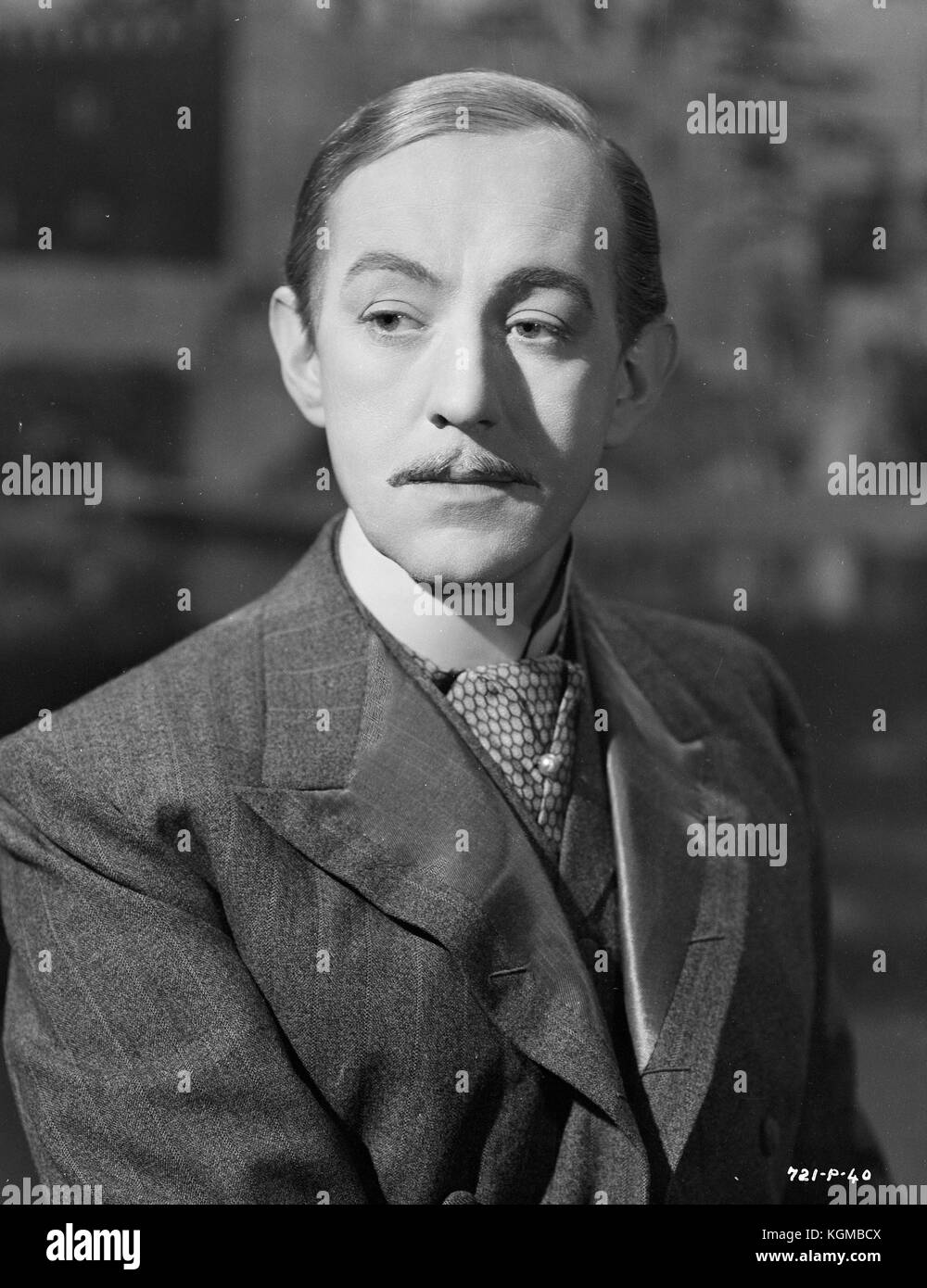 Kind Hearts and Coronets (1949) Alec Guinness Stock Photo - Alamy