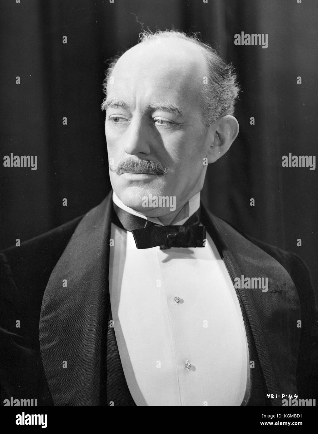 Kind Hearts and Coronets (1949) Alec Guinness Stock Photo - Alamy