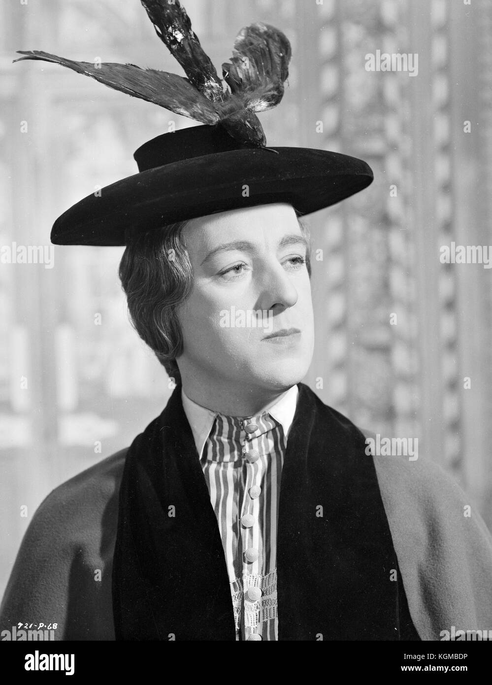 Kind Hearts and Coronets (1949) , Alec Guinness Stock Photo - Alamy