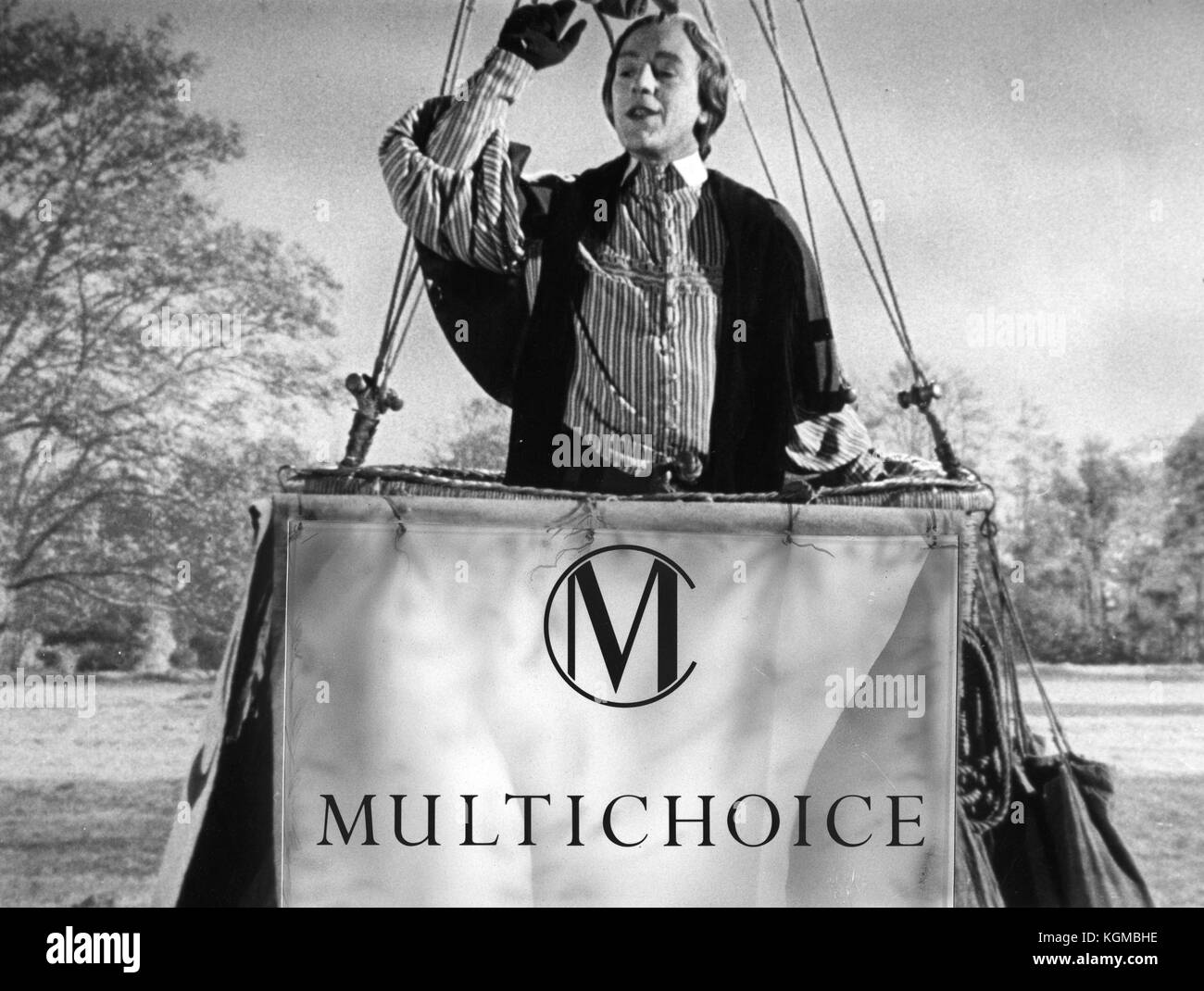 Kind hearts and coronets 1949 alec guinness hi-res stock photography ...