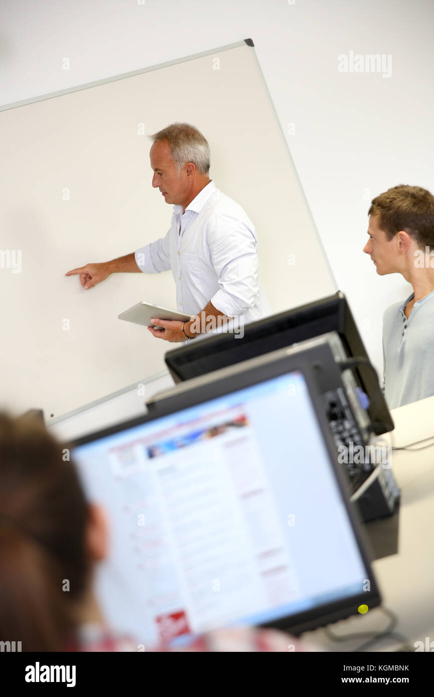 Students tablet lecture hi-res stock photography and images - Alamy