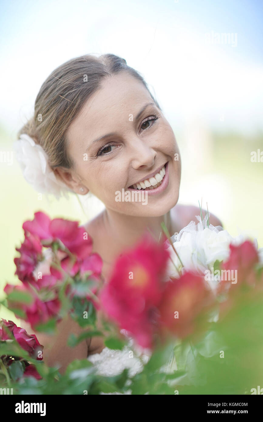 Beautiful bride looking camera hi-res stock photography and images - Alamy