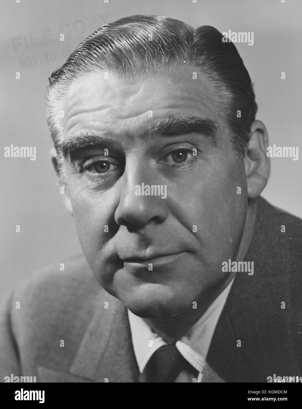The Maggie (1954) , Paul Douglas Stock Photo - Alamy