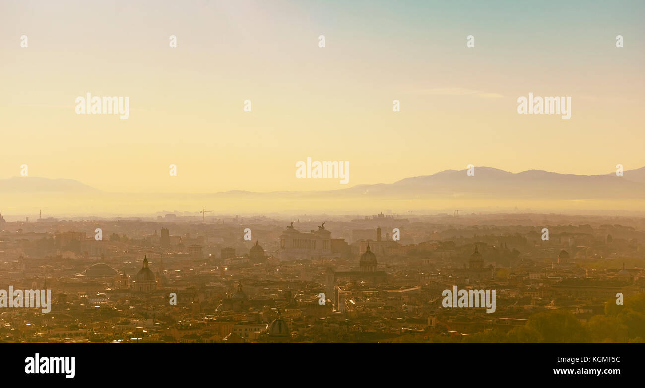 Wallpaper roman hi-res stock photography and images - Alamy