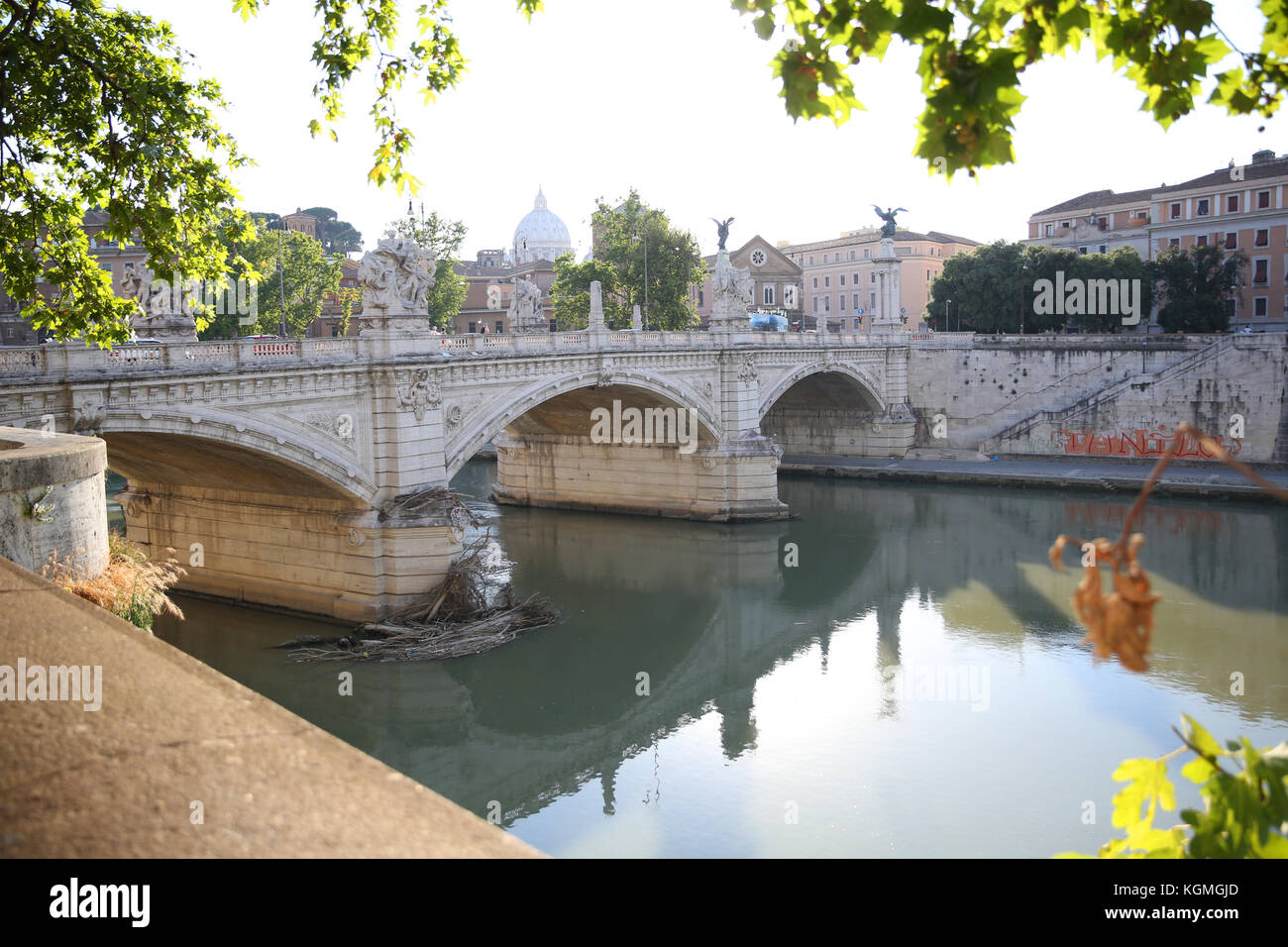 View of the Bridge Vittorio Emmanuel II, Rome Stock Photo - Alamy