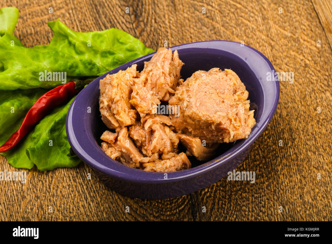 Canned tuna fish in the bowl ready for cooking Stock Photo - Alamy
