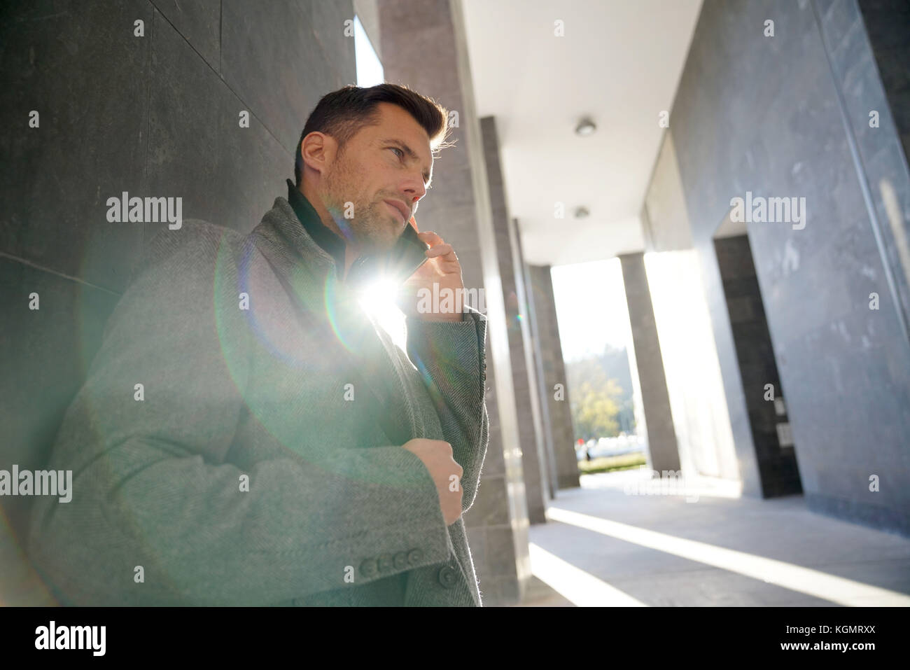 Business conversation leaning hi-res stock photography and images - Alamy