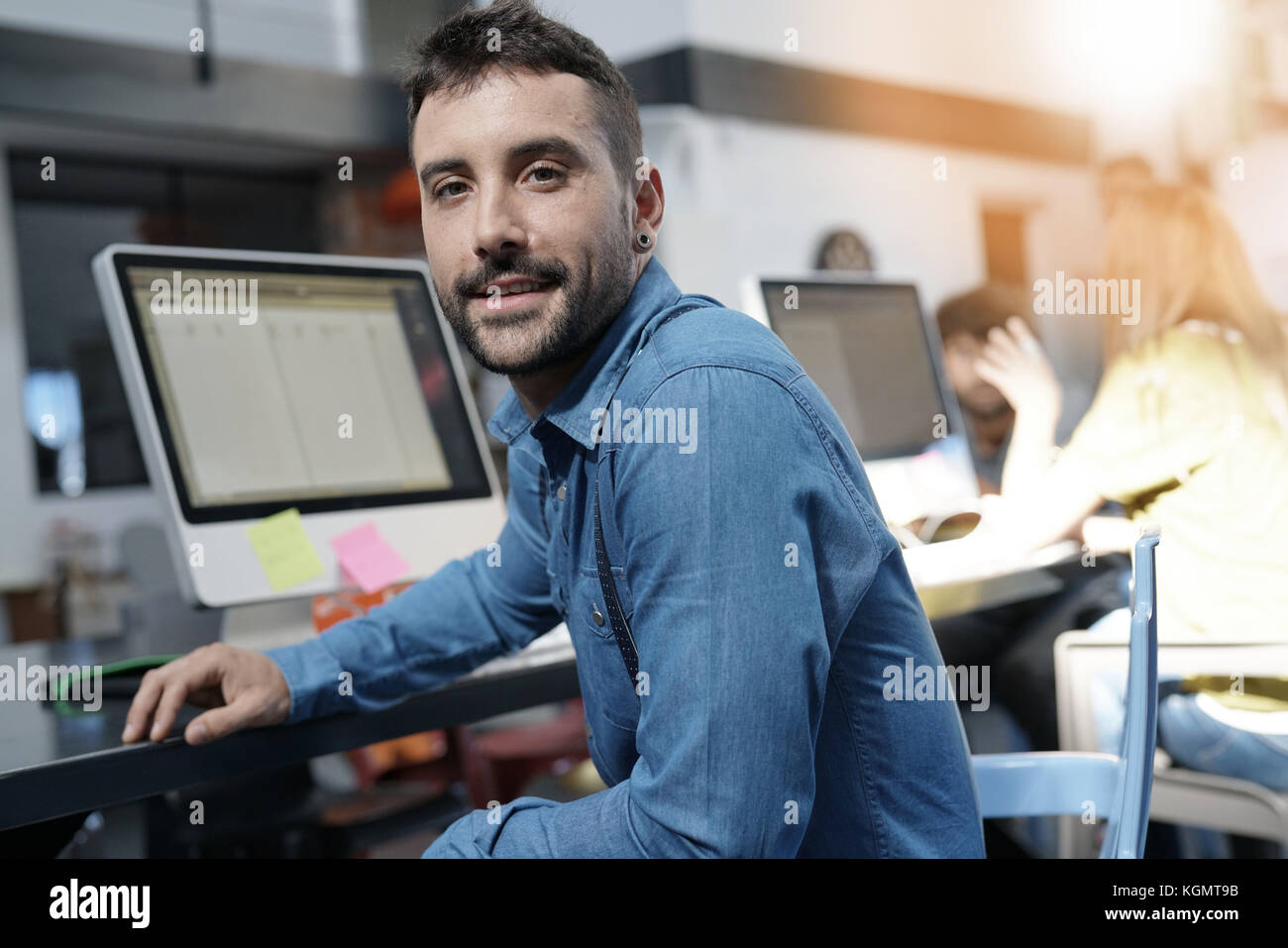 Desktop entrepreneur hi-res stock photography and images - Alamy