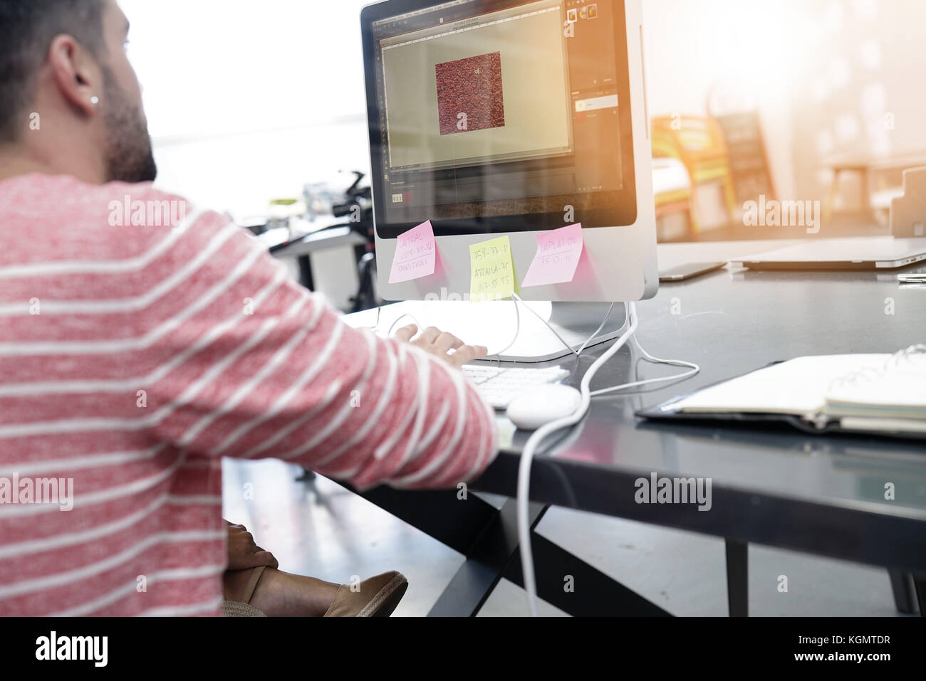 Man working office backview hi-res stock photography and images - Alamy