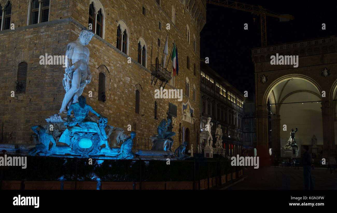 Statue of david michelangelo hi-res stock photography and images - Alamy
