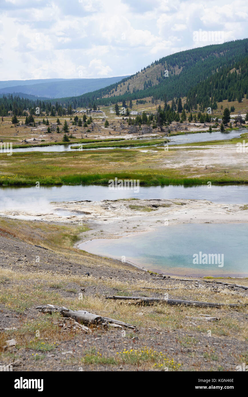 Geysers yellowstone national park hi-res stock photography and images ...