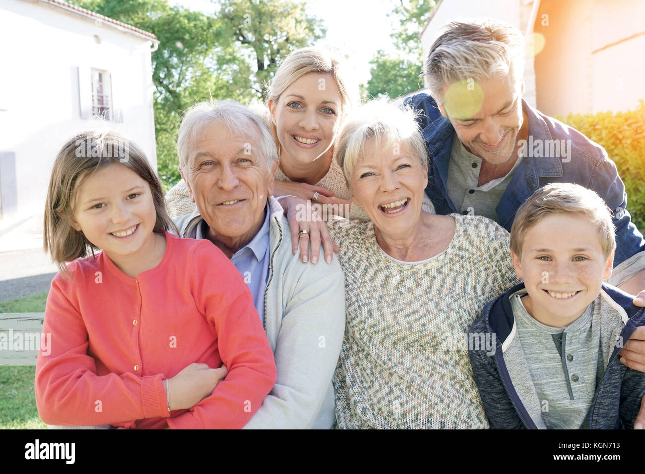 Intergeneration hi-res stock photography and images - Alamy