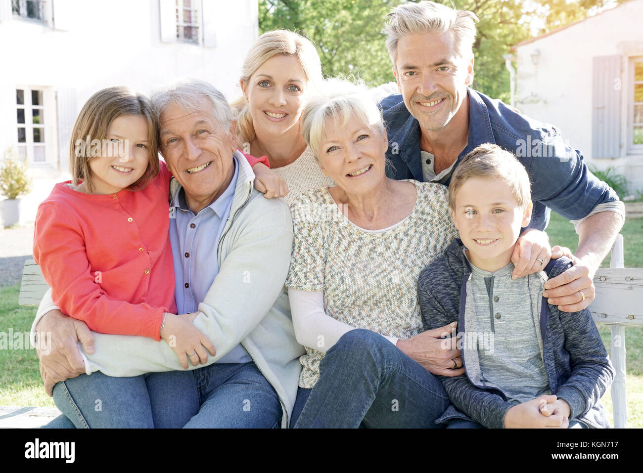 Intergeneration hi-res stock photography and images - Alamy