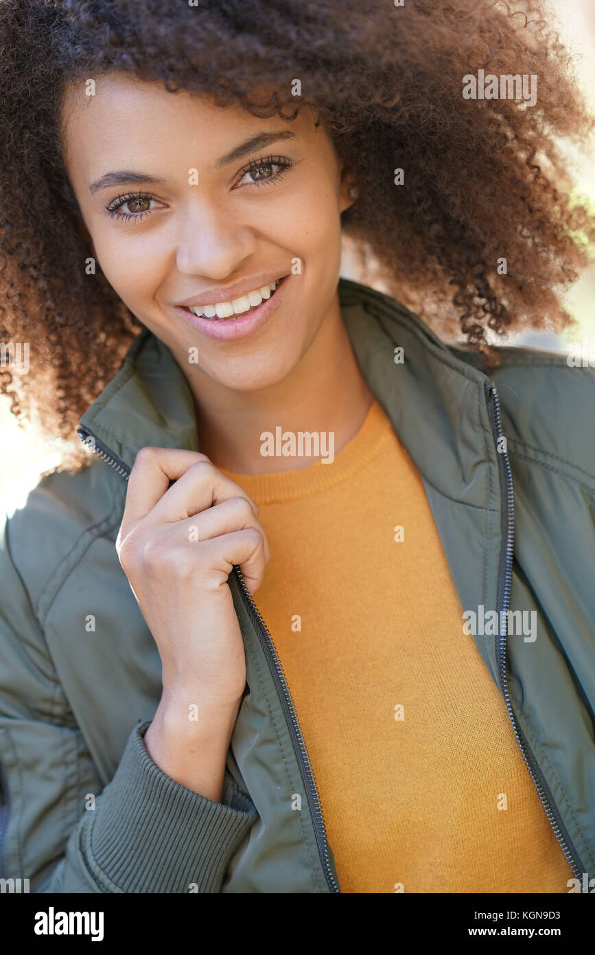 Mixed raced girl hi-res stock photography and images - Alamy