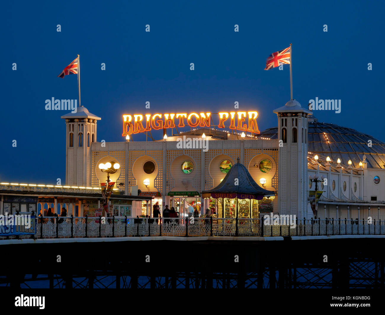 Popular landmarks in brighton hi-res stock photography and images - Alamy