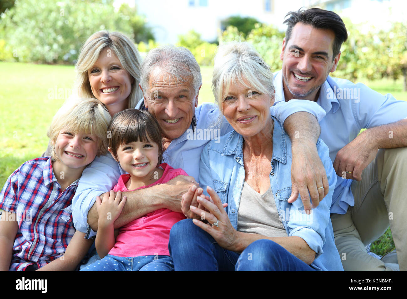 Grandparents grand children hi-res stock photography and images - Alamy