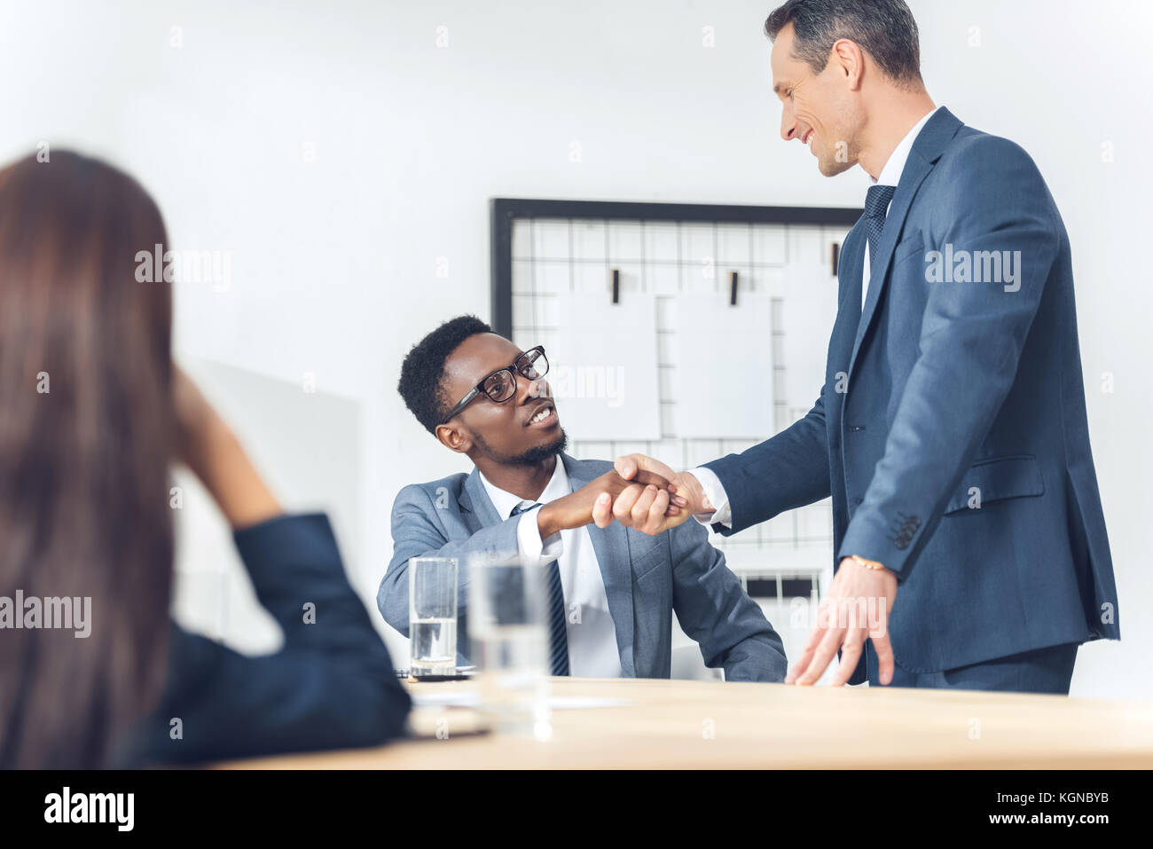businessmen shaking hands Stock Photo - Alamy