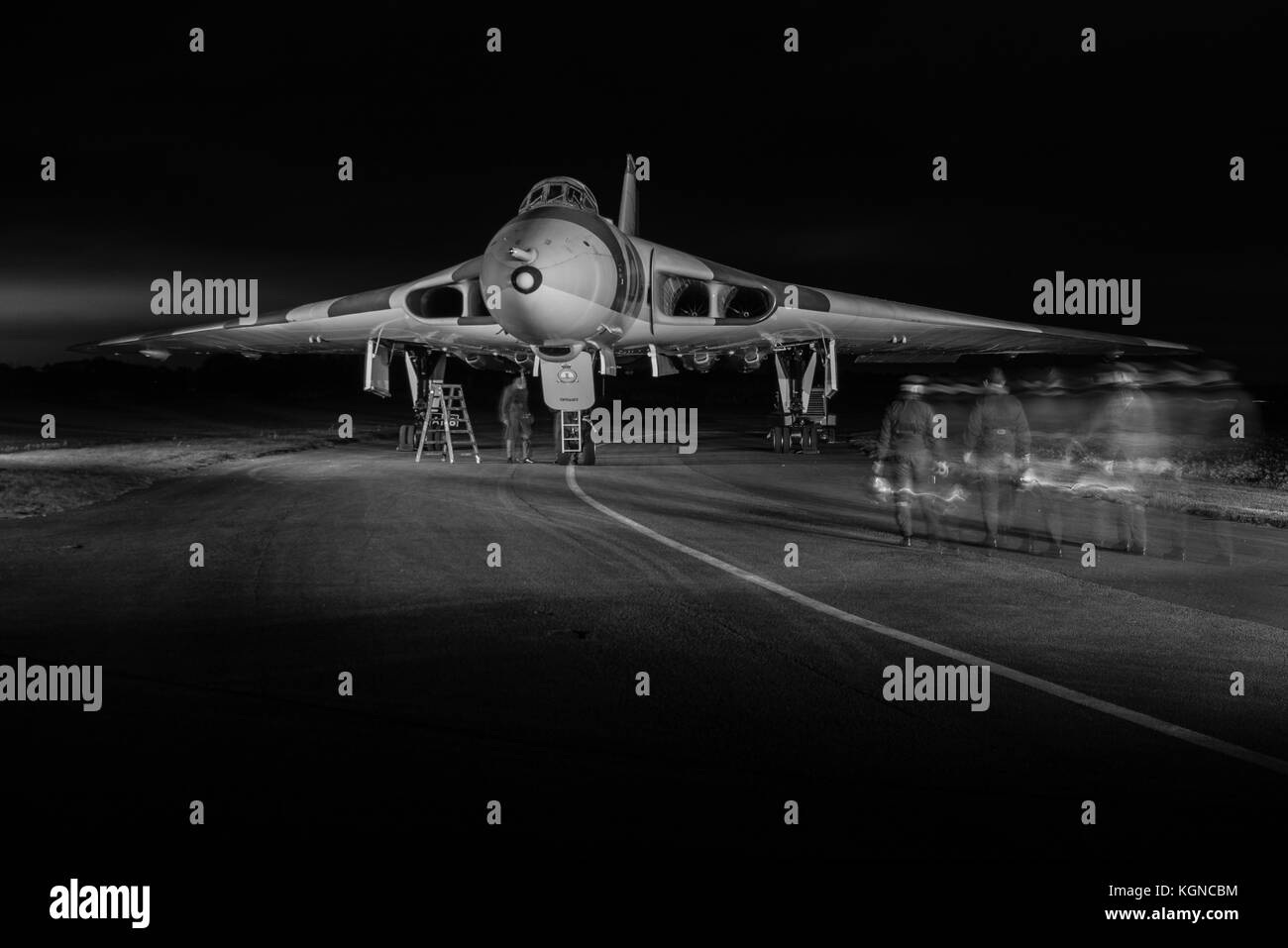 Avro vulcan crew Black and White Stock Photos & Images - Alamy