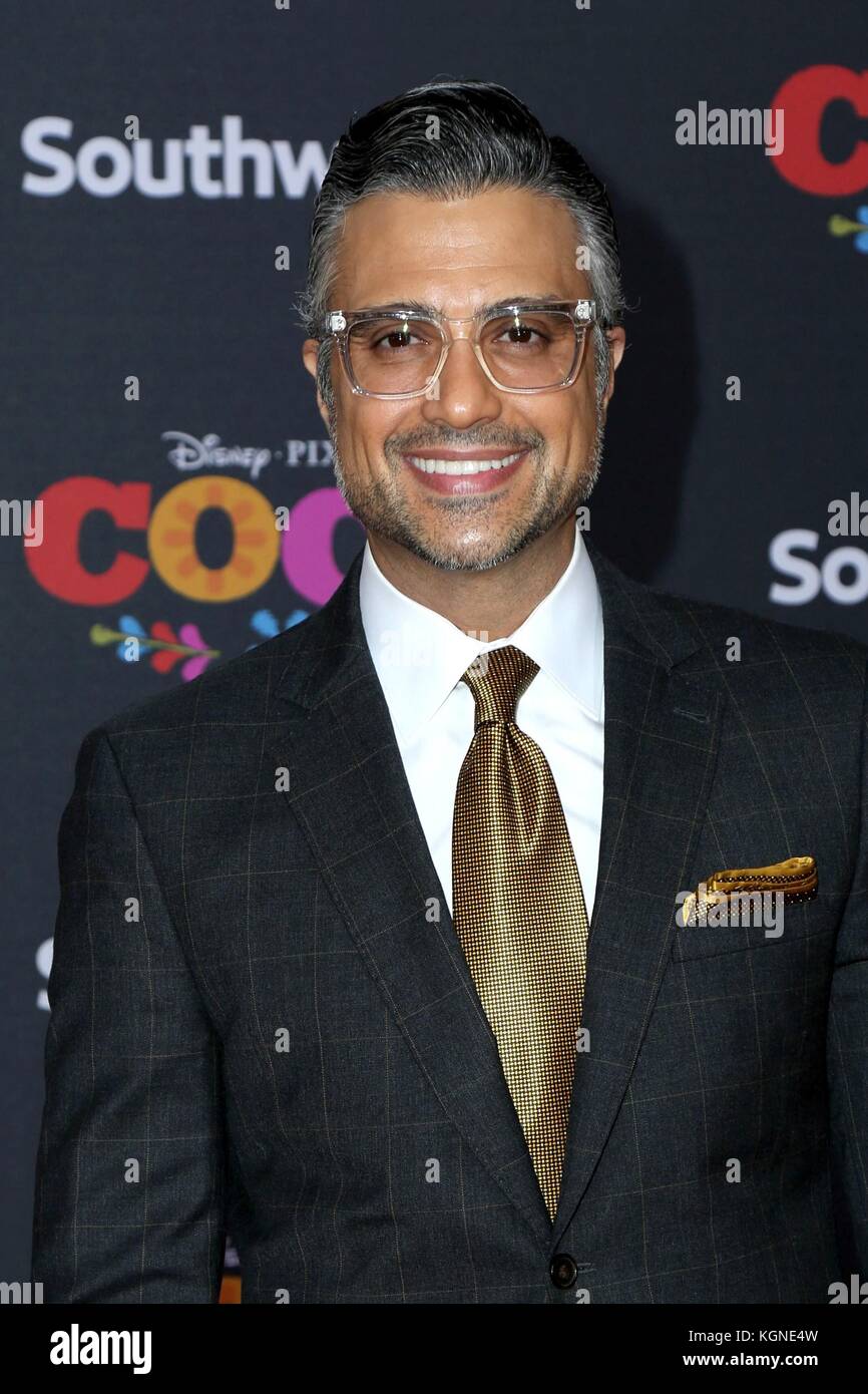Los Angeles, CA, USA. 8th Nov, 2017. Jaime Camil at arrivals for COCO ...
