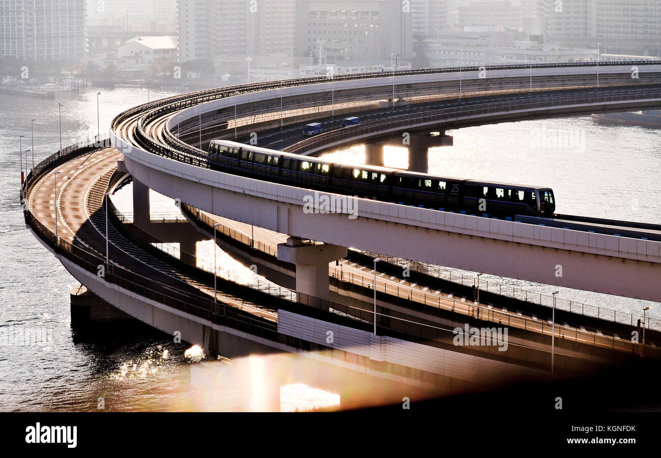 Yokosuka train line hi-res stock photography and images - Alamy