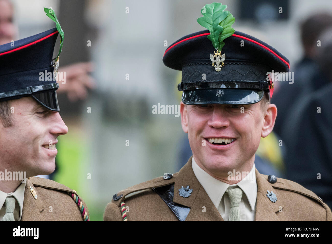 Westminster Abbey, London, UK. 9th Nov, 2017. Mercian Regiment members ...