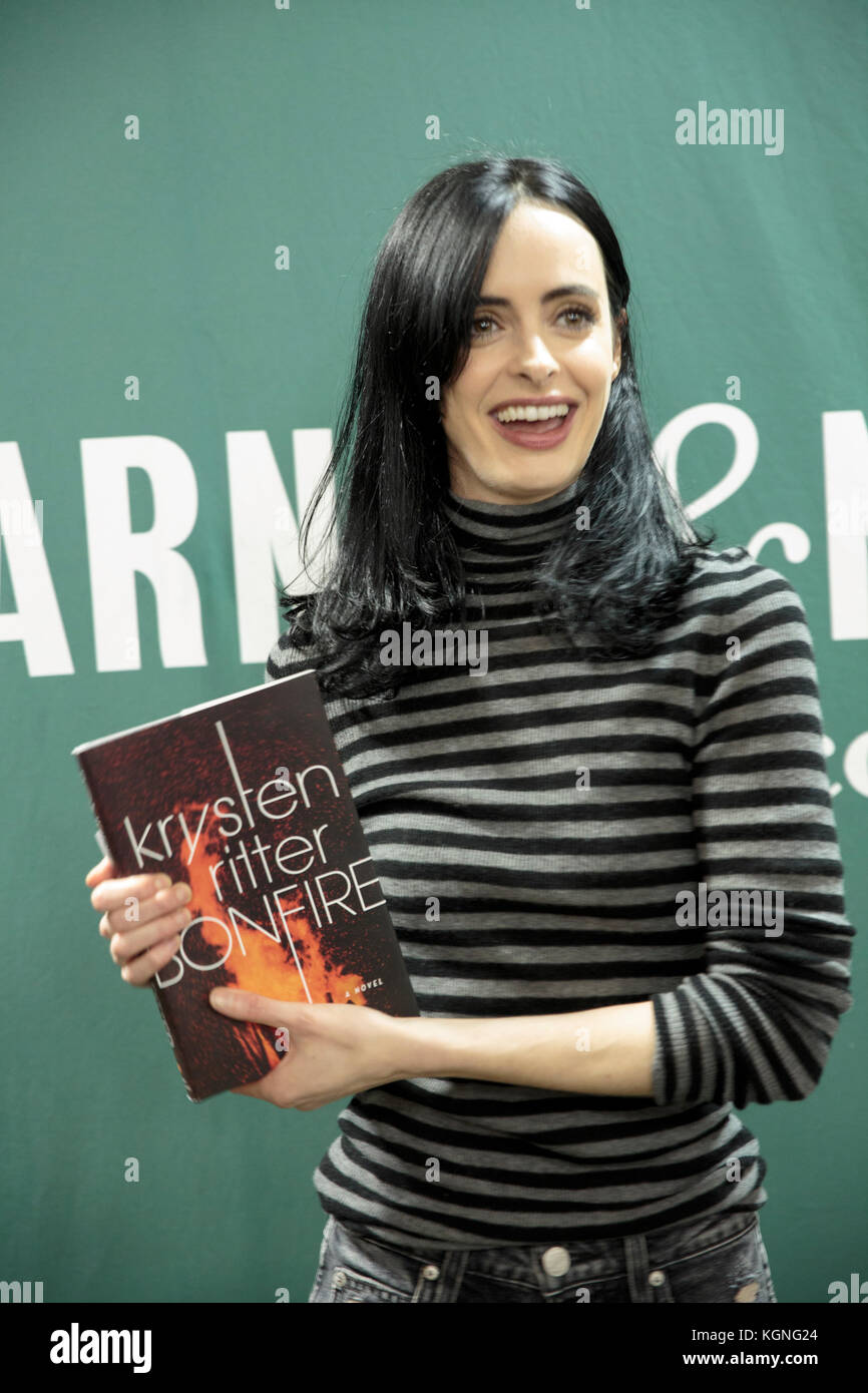 New York, USA. 8th Nov, 2017. KRYSTEN RITTER promotes her new novel ...
