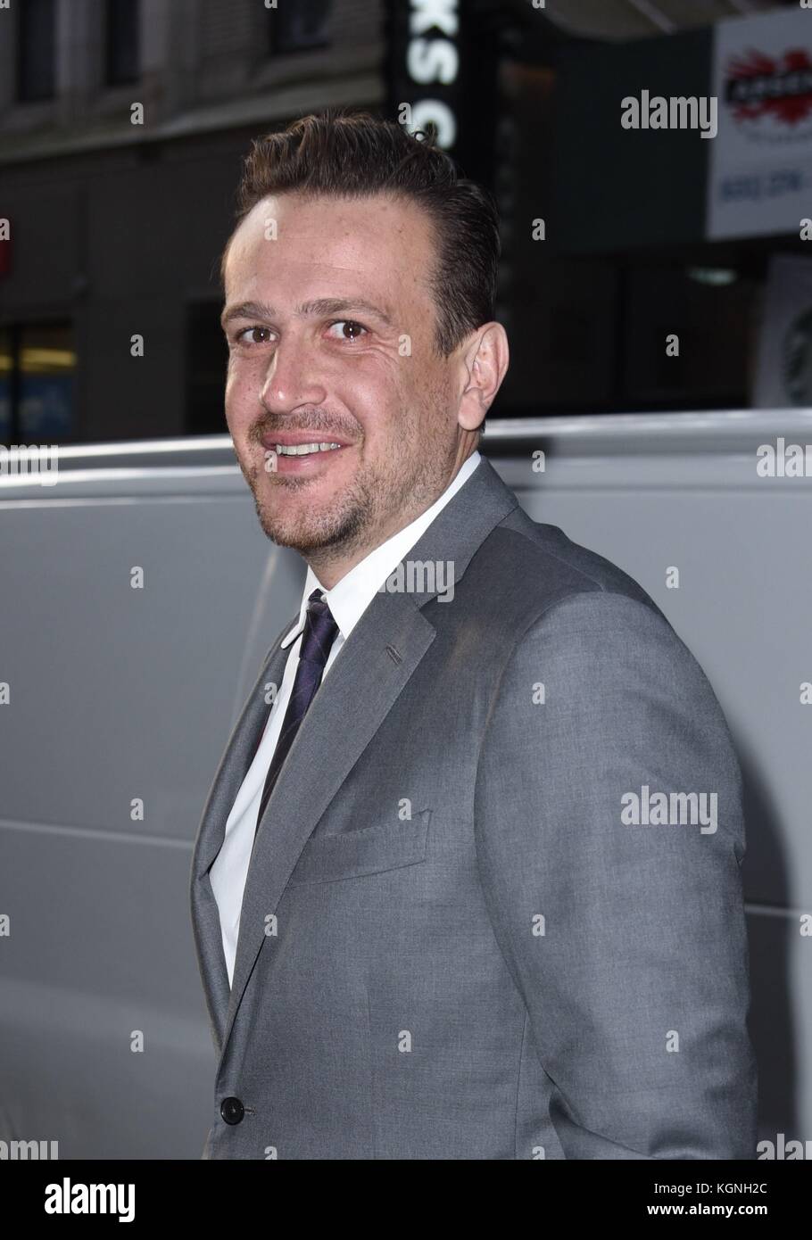 New York, NY, USA. 9th Nov, 2017. Jason Segel, seen at the Today Show ...