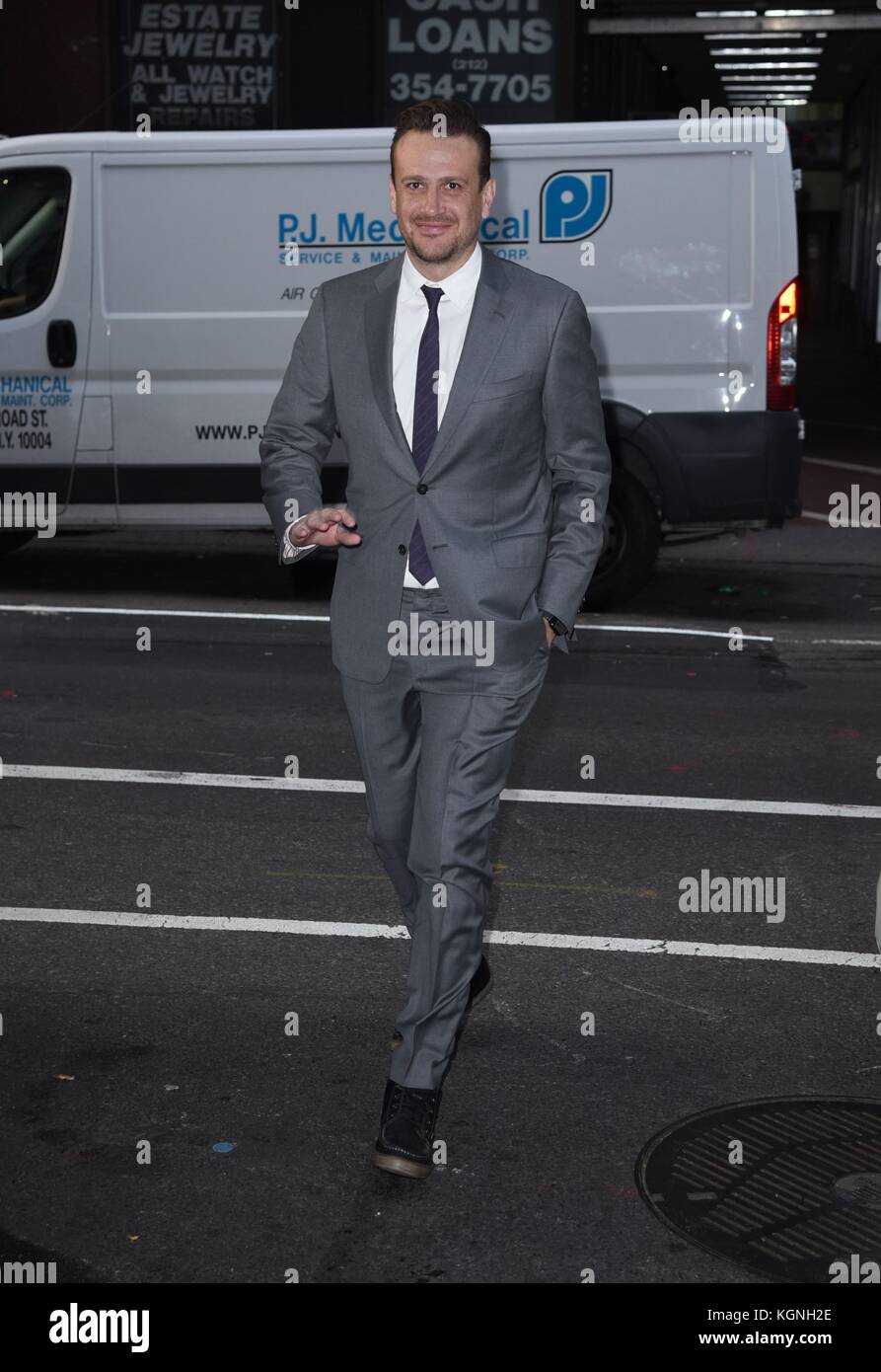 New York, NY, USA. 9th Nov, 2017. Jason Segel, seen at the Today Show ...