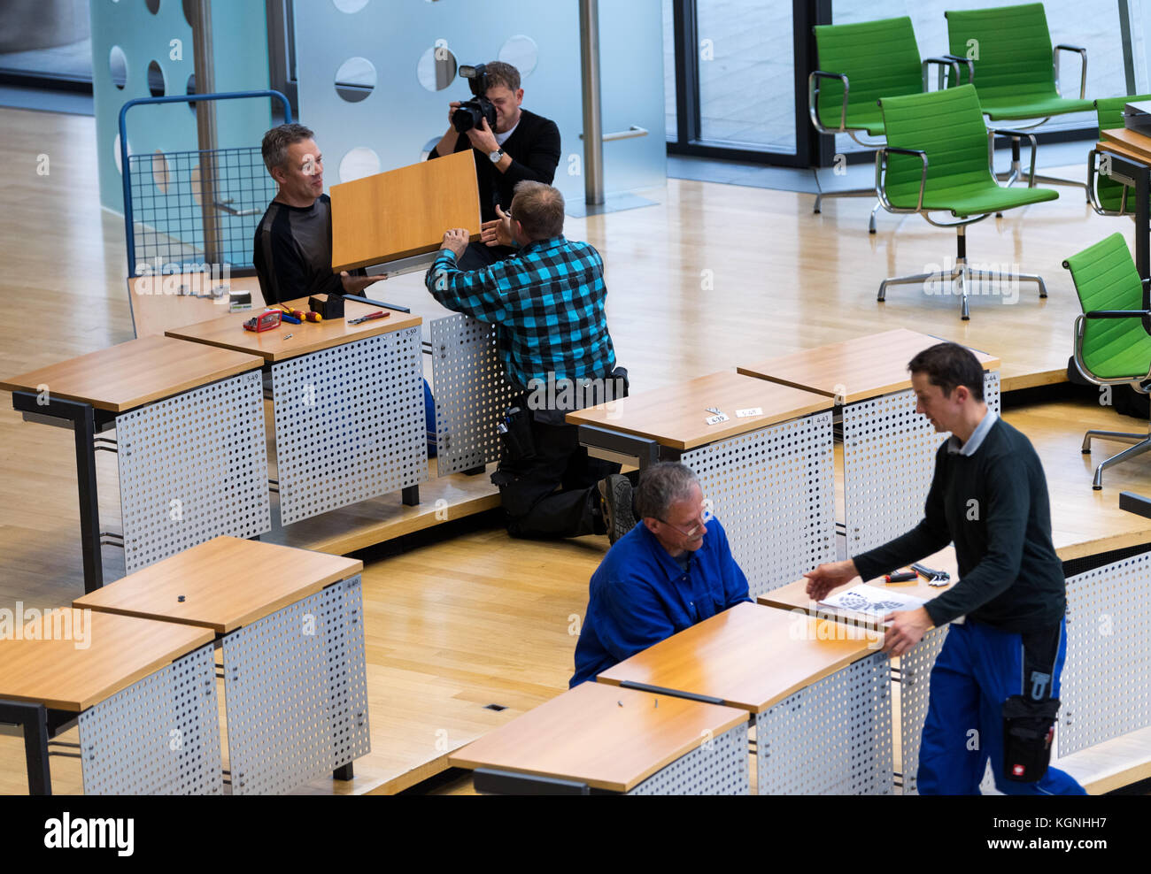 Change seats hi-res stock photography and images - Alamy