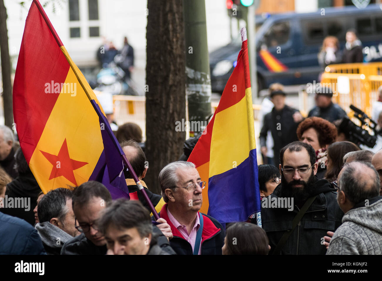 Republican spanish flag hi-res stock photography and images - Alamy
